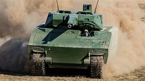 유용원 호주 육군 궤도형 보병전투장갑차 획득사업에서 한화디펜스 레드백과 격돌하는 독일 차세대 Facebook