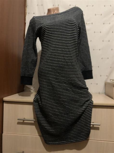 Платье с рукавом — ціна 155 грн у каталозі Сукні міді Купити жіночі речі за доступною ціною на