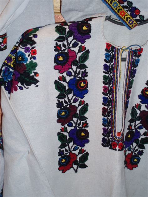 Борщівська вишивка Народная вышивка Маленькие совы Этнический костюм