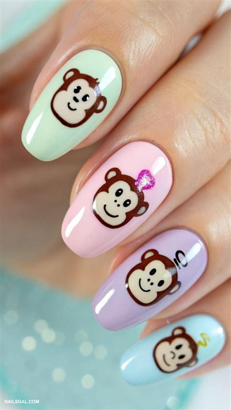 10 Cute Monkey Nail Designs To Go Bananas Over