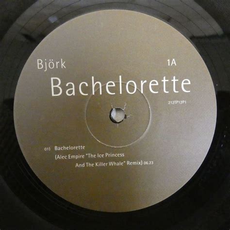 Yahooオークション 46047399 【uk盤12inch45rpm】bjork Bachelo