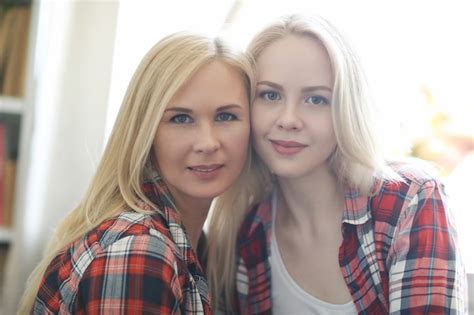 Mother Daughter Lesbian Pictures Freepik