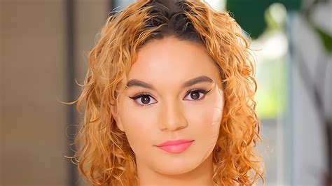 Crystal Chase Net Worth Salary Age Husband Bio In 2025