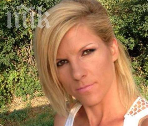 Това е убийцата на Алекс Заедно с майка си тя задушила момиченцето с найлонова торба