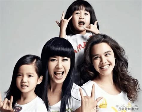 钟丽缇女儿张思捷被说太社会，本尊回应了，嘴巴含着筷子好无奈 知乎