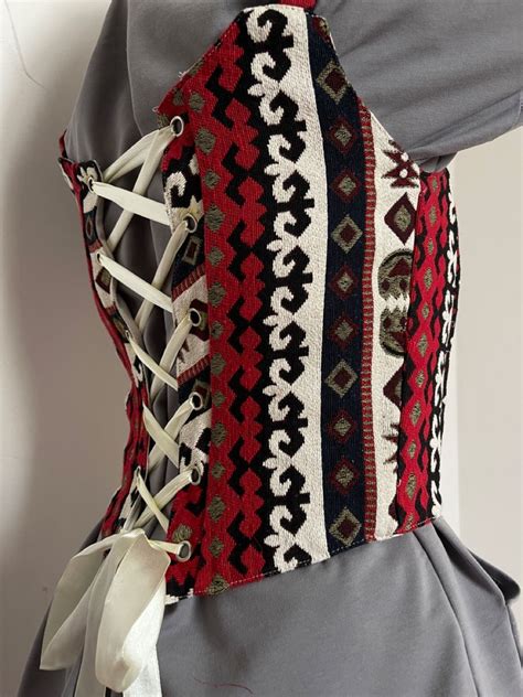 Pin On Ideas Kiki Fiesta In 2024 Cool Style Outfits Women Blouses Fashion Fashion Design