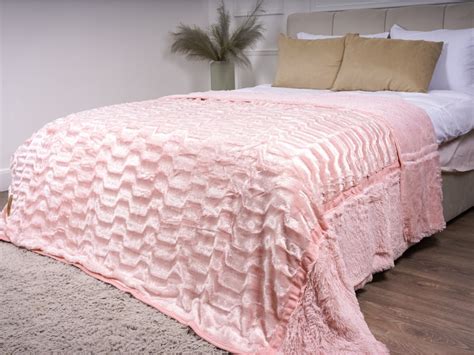 Двостороннє покривало Норка Травка Рожеве купити недорого оптом M411 купити в інтернет