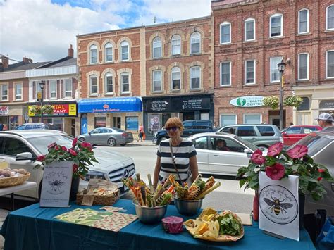 Пензионерка од Скопје ги освои Канаѓаните Еколошките восочни обвивки на Соња Димитровска се