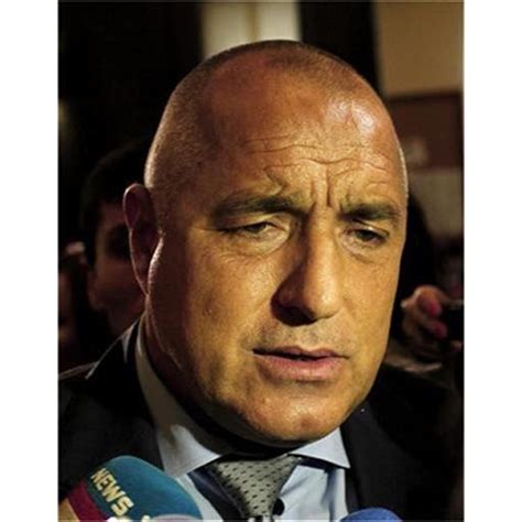 Борисов на пазар в Нови Пазар Правителството ще нанесе непоправими щети