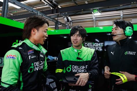 エンジニアとタイヤ交換の“二刀流”！？ 10位入賞のdelightworksで見られた珍しい光景。背景にはsf新規チームならではの事情