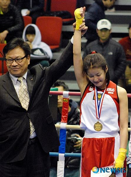 이시영 여자권투 신인왕 됐다세상에 이런 일이 공감언론 뉴시스통신사
