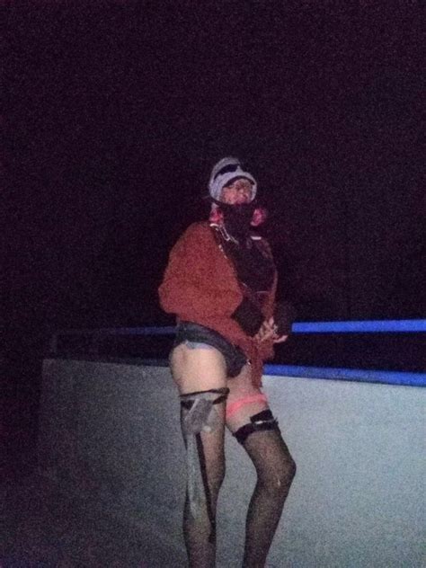 Bodyshot4 A Night On The Greenway Nikkiloves65