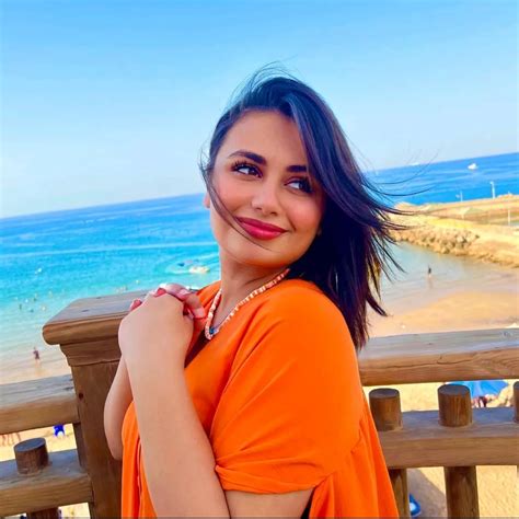 احصلي على رموش طويلة وحواجب كثيفة بمكونات طبيعية وفي وقت وجيز وصفة