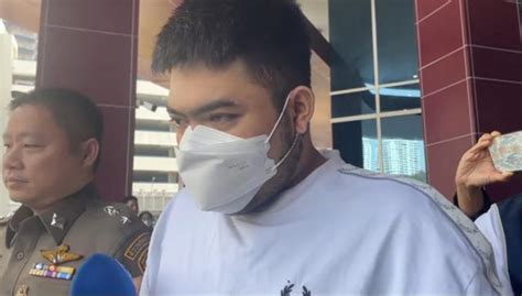 ผู้กองปอยเปต แก๊งคอลเซ็นเตอร์ เดินยิ้มร่า คุมตัวฝากขังศาลวันนี้