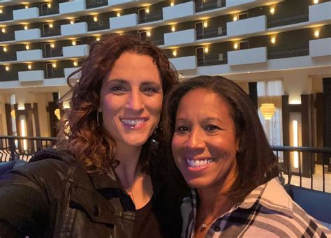 Stephanie White Wife Is She Married To Lisa Salters Players Bio