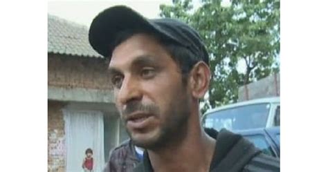 Бащата на убитото бебе в Долна баня два пъти опитал да се беси