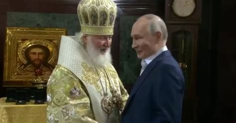 Виконують важливі завдання окупантам на фронт відправлять особливі обереги від Путіна Читайте