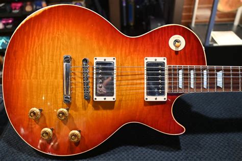 The Iconic Gibson Les Paul: A Comprehensive Guide – Danville Music