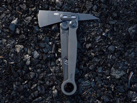 Meet The Crkt Provoke X The First Ever Edc Axe That Snaps Open Like A