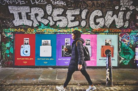 Instax - BUILDHOLLYWOOD