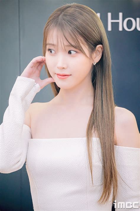 [움짤] 아이유 이지금 컴백하기 좋은 날