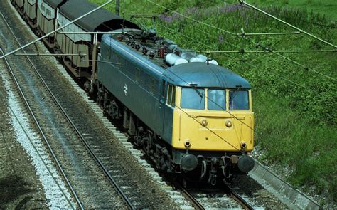 Class 85 85105 At Acton Bridge Valiantoz Flickr