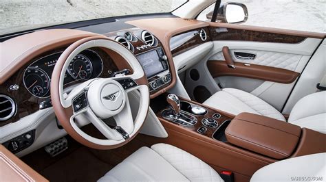 2017 Bentley Bentayga Interior Front Seats