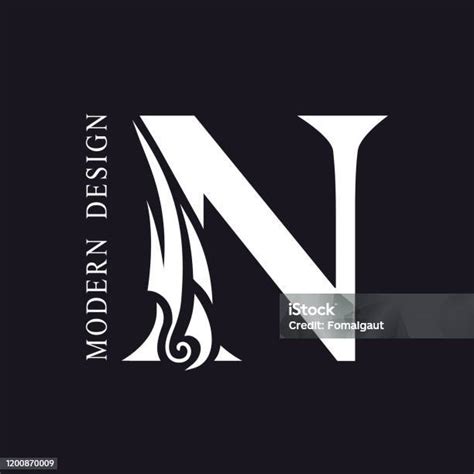 크리에이티브 캐피탈 레터 N 우아한 로얄 휘장 서예 아름다운 로고입니다 책 디자인 브랜드 이름 명함 레스토랑 부티크 호텔에 대한 우아한 그린 엠블럼 벡터 일러스트레이션