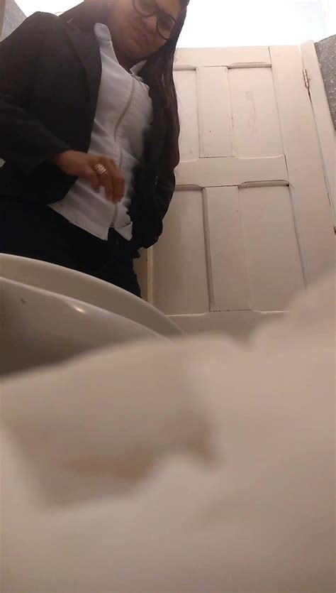 Mature Spy Piss