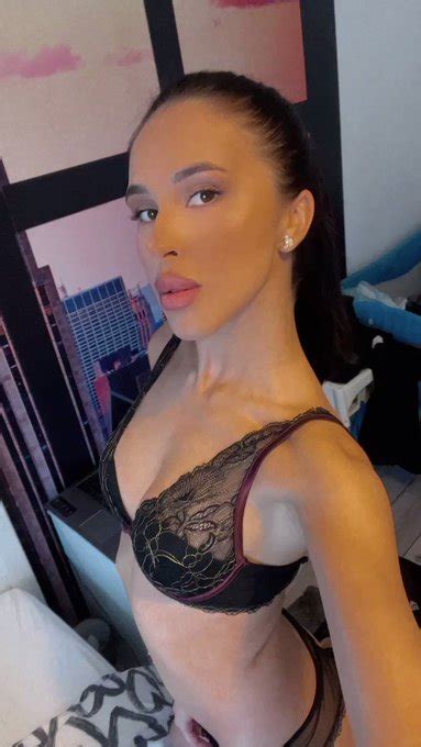 Tw Pornstars Alyssabounty Videos From Twitter