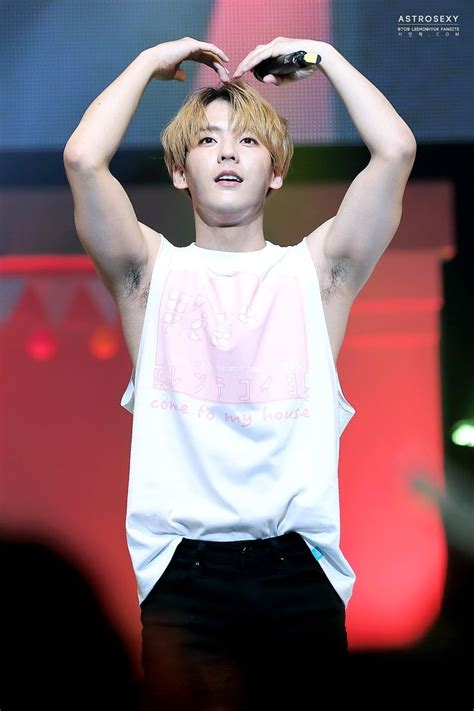 Pinterest 남자 모델 포즈 남자 몸