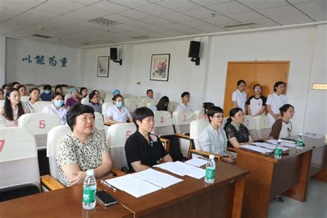 加强人文建设，提升护理质量——青岛市城阳区人民医院举行人文护理实践案例展示与评选比赛患者活动
