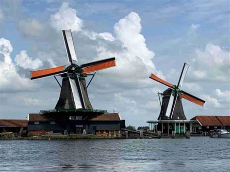 Dutch Windmills In The Netherlands History Uses And Famous Sites