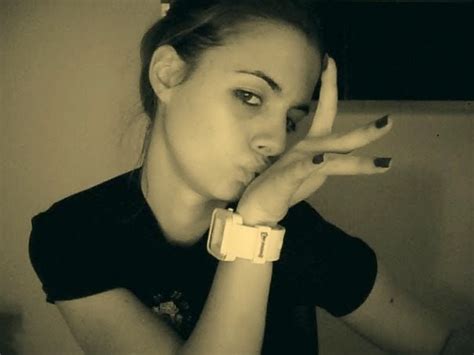 O Galo De Barcelos Ao Poder Sofia Silveira A Franguinha Da Capoeira