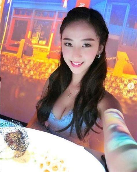 马航mh370机长被曝曾疯狂骚扰美女双胞胎模特：你真火辣 搜狐大视野 搜狐新闻
