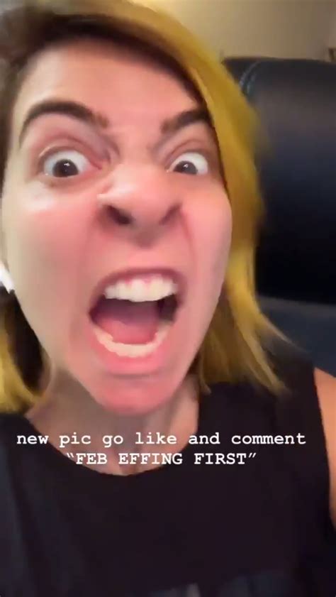 Pin By Nami On Gabbie Gabbie Hannah Indian Armpit Pop Star