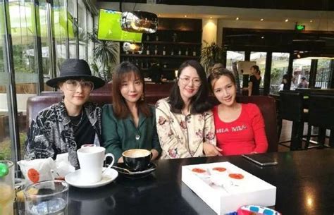 这一届超女只比李宇春张靓颖晚一年 却只剩谭维维还在唱