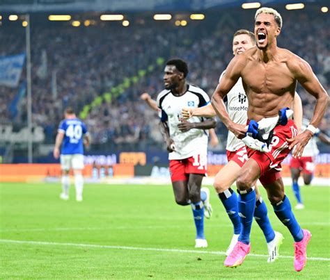 Glatzel Macht Sich Nackig Hsv Erwischt Super Saisonstart