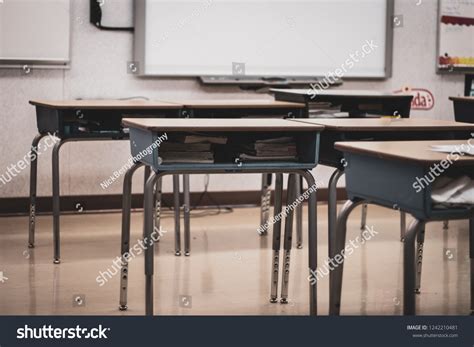 Smartboard Class 50개가 넘는 로열티 프리 라이선스 대상 스톡 사진 Shutterstock