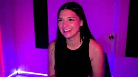 Filipino White Hispanic Slut Loves Sucking Dick Eporner