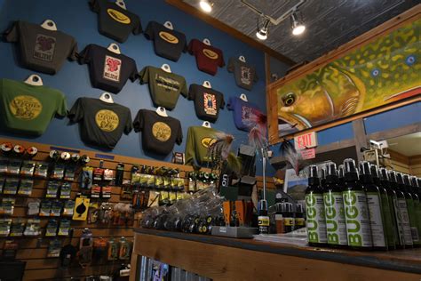 12 Do's and Don'ts for Shopping in a Fly Shop ~ DUN Magazine