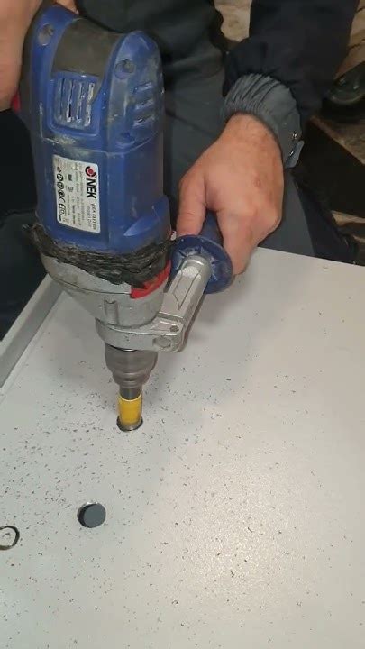 نحوگردبر زدن روی تابلوی برق Youtube