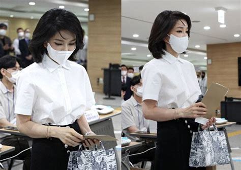 김건희 디올 재킷 협찬 아냐 영부인 패션 어떻게 생각하나요