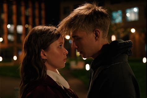 Начались съемки «Алисы в Стране чудес с Пересильд Горбачевой Буруновым РБК Life