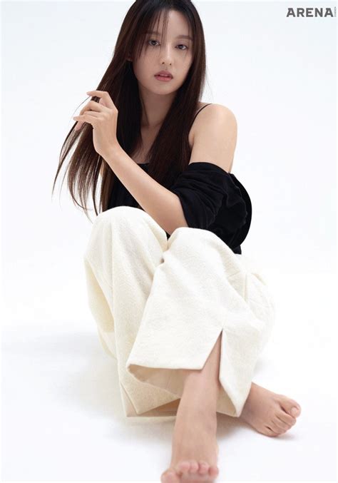 Picture Of Ji Won Kim