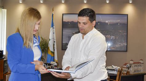 Градоначалникот Пецаков оствари средба со амбасадорката на Србија Јовановиќ • Webohrid