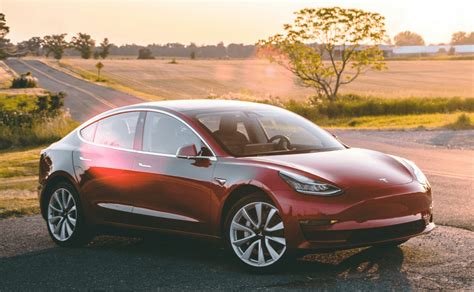 電気自動車（ev）のセダンおすすめ5選！特徴や選び方も解説 Plugo Journal