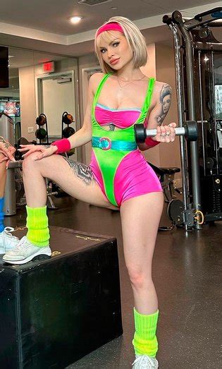 Layna Luscious Hentai Manga And Porn