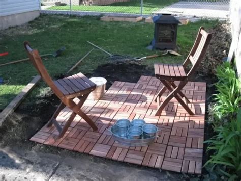 Deck Tiles On Grass Unifloor