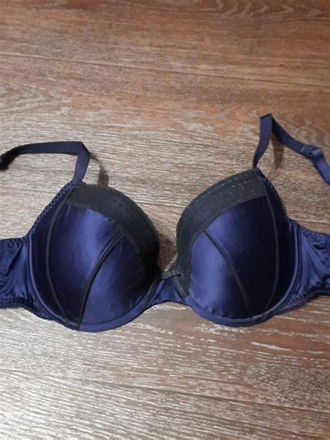 Брендовий красивий бюстгалтер р 34 D 75 D від Marks And Spencer кісточки поролон кружево — ціна